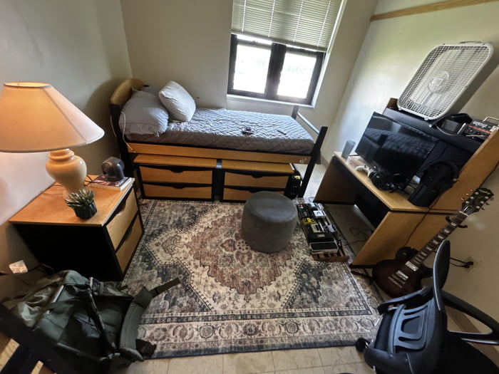 Army barracks room - 9GAG