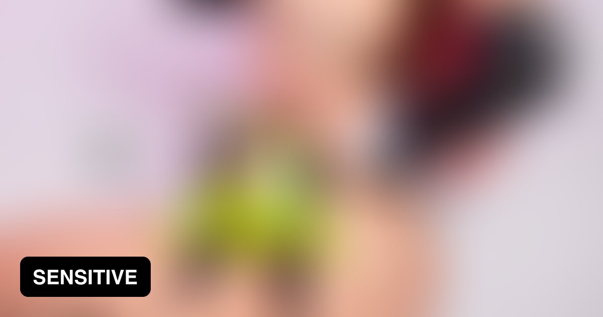 Nicole from Zenless Zone Zero by Kate Key cosplay - 9GAG