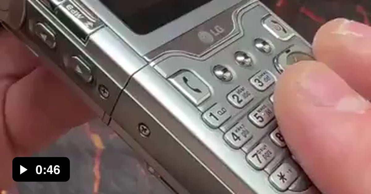 Cell phone designs from the year of 2000 - 9GAG