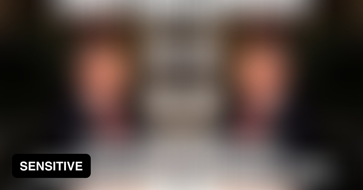 Can't have it both ways, Diaper Donnie Snoreleone. - 9GAG