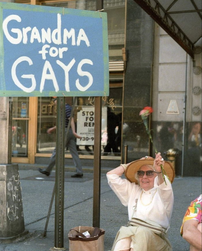 NYC Pride in 1986 - 9GAG