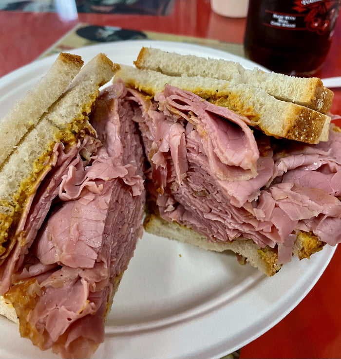 Pastrami on rye with hot mustard from Wolfie’s Deli in Toronto - 9GAG
