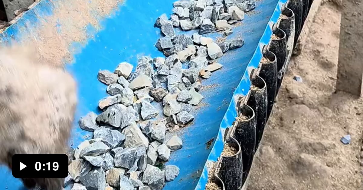 I need an explanation to increase my weird knowledge - 9GAG