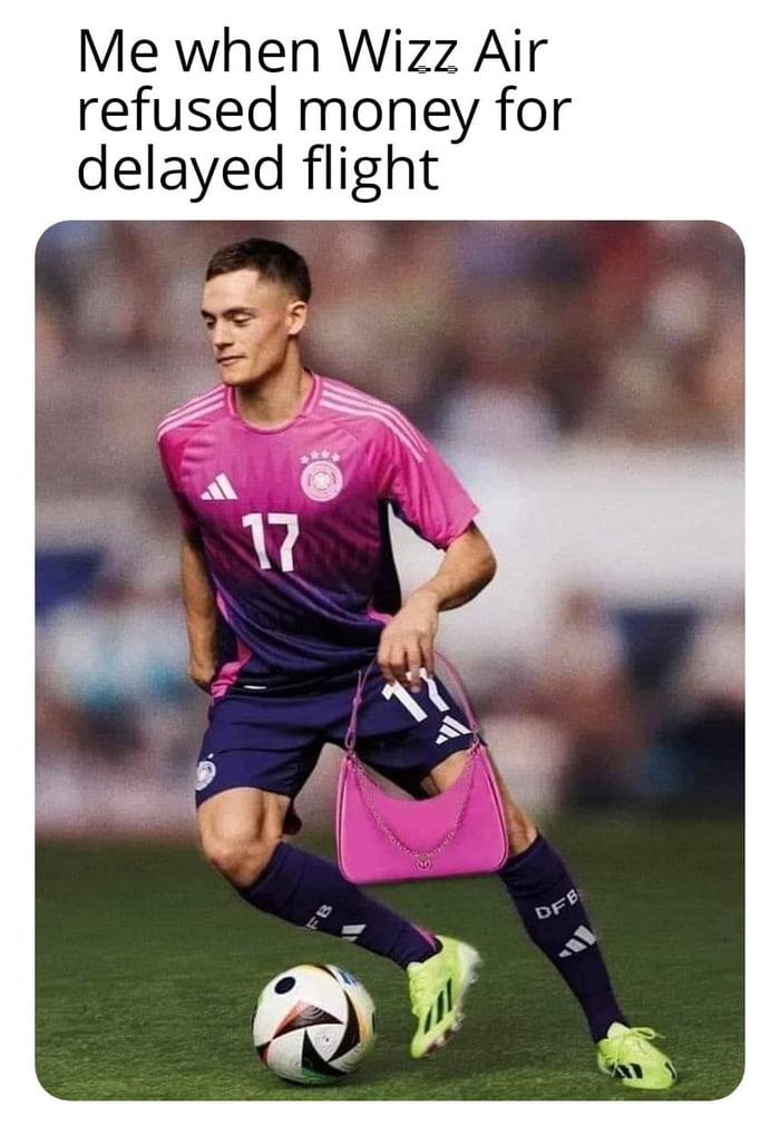 Germany meets WizzAir - 9GAG