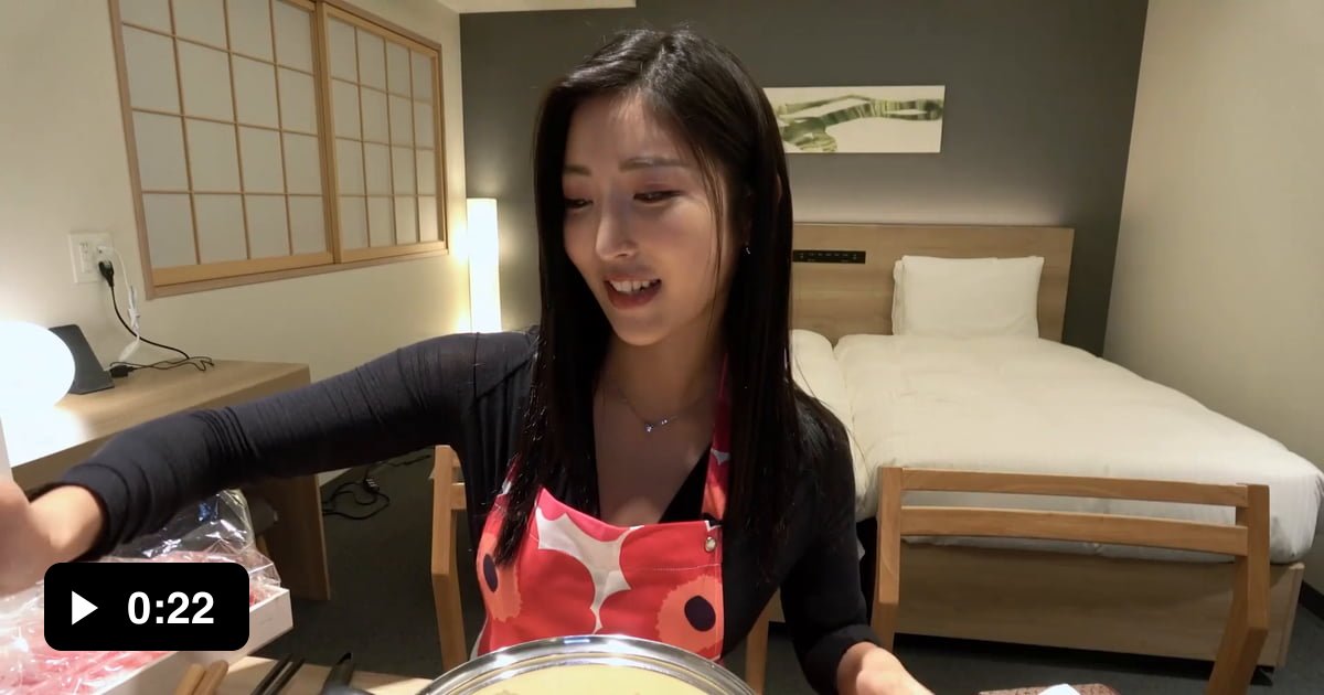 Pheromone Temptation in the Kitchen - A Beautiful Figure in a Sheer Apron - 9GAG