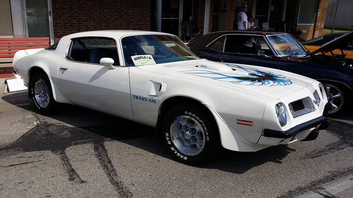 Pontiac Firebird Second generation (1970–1981) - 9GAG