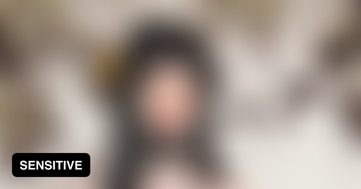 Her boobs are huge - 9GAG