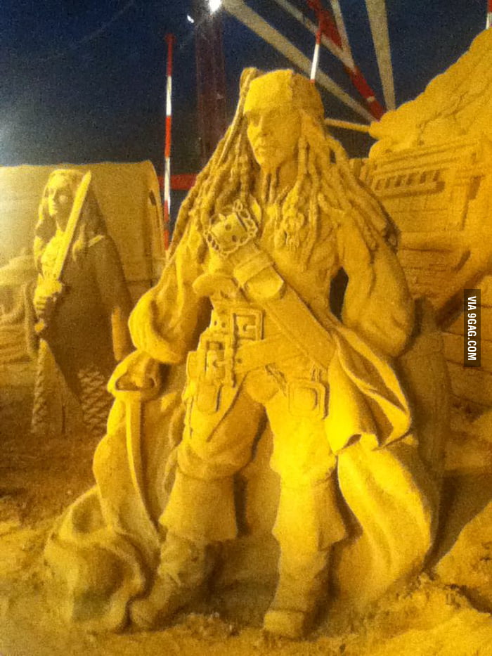 Sand jack sparrow - 9GAG
