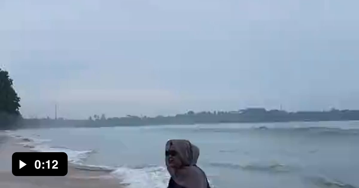 Bending by water - 9GAG