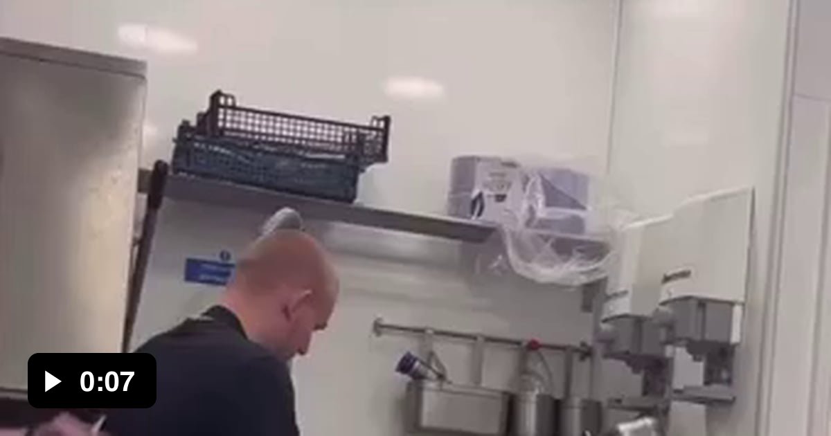 Welcome to london mate lol - 9GAG