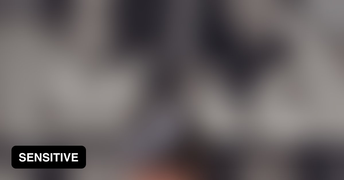 Her in content vs in rl - 9GAG