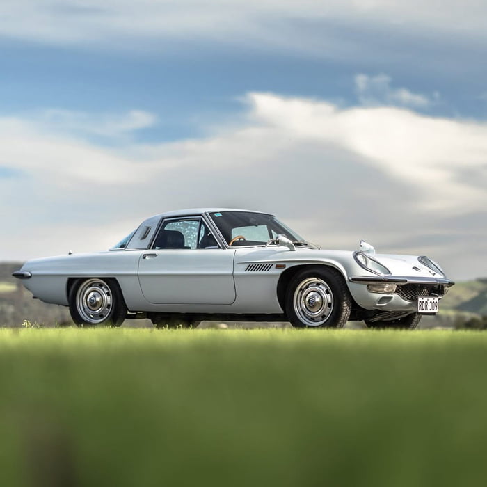 Mazda Cosmo - 9GAG