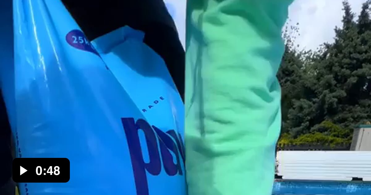 Emptying bags of salt into the pool - 9GAG