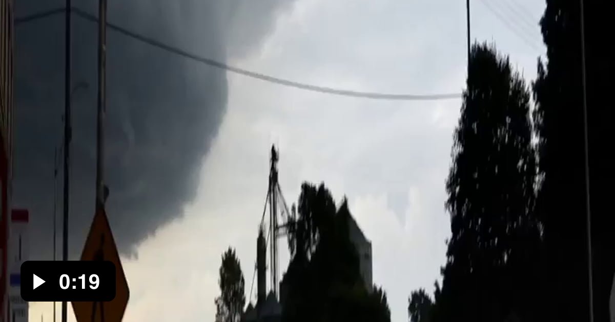 Nature's raw power on full display - 9GAG