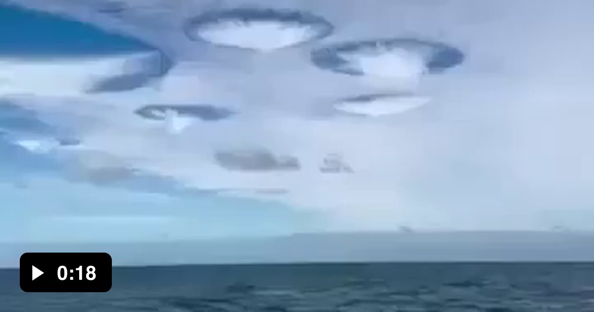 A rare cloud formation - 9GAG