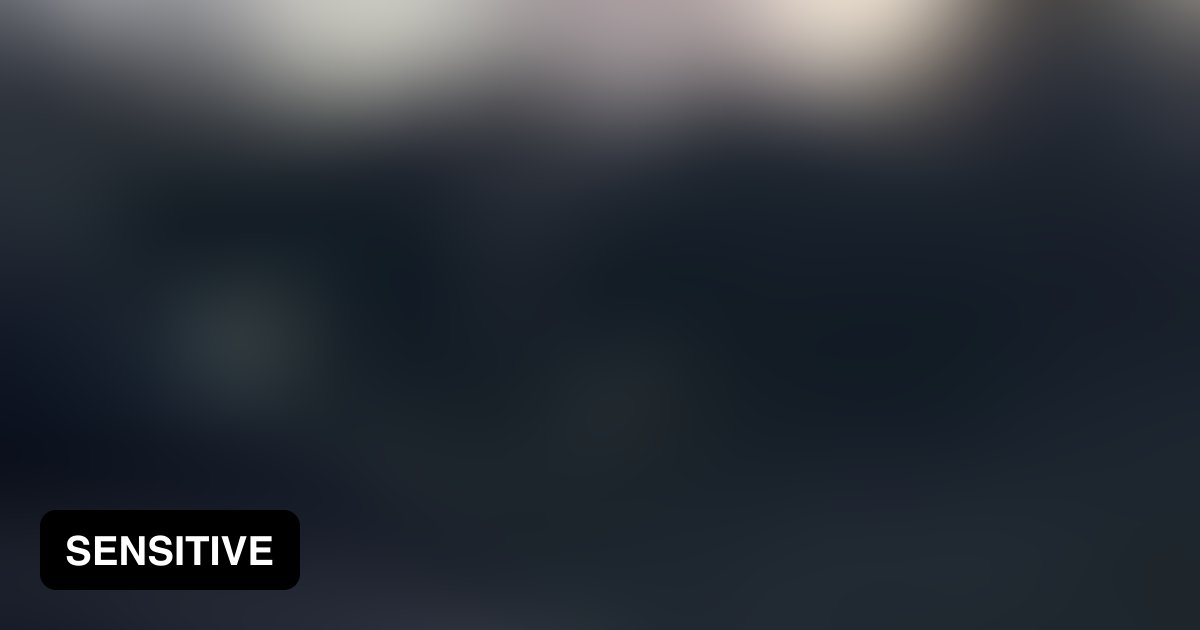 Don't get excited ladies. Nothing to see here just a perfectly normal penis shape cloud - 9GAG