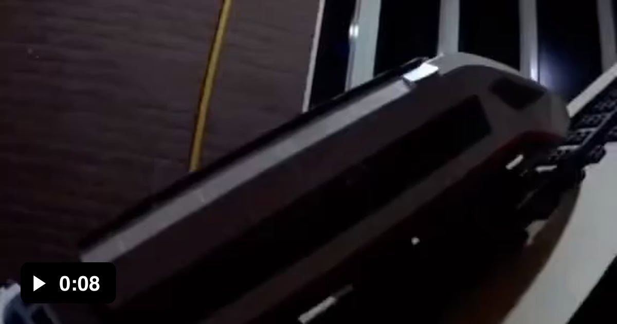 Insane train stunt! - 9GAG