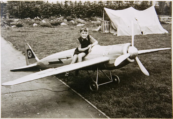 Hans-Jürgen Höss, the son of the commandant of KL Auschwitz Rudolf Höss ...