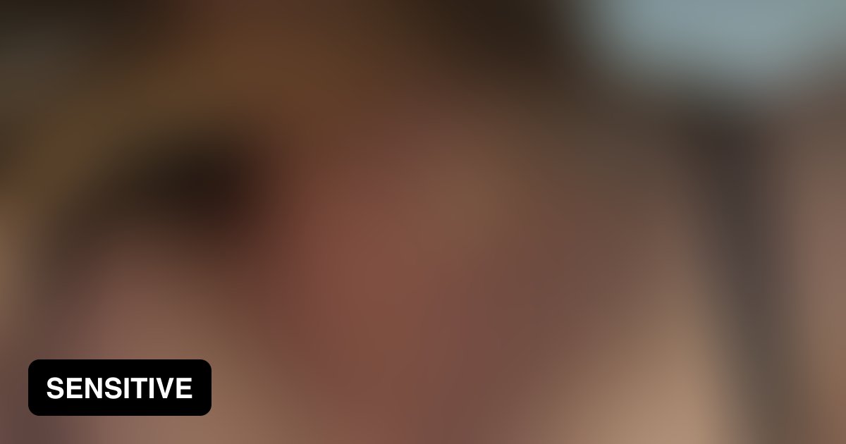 Just hanging around hehe - 9GAG