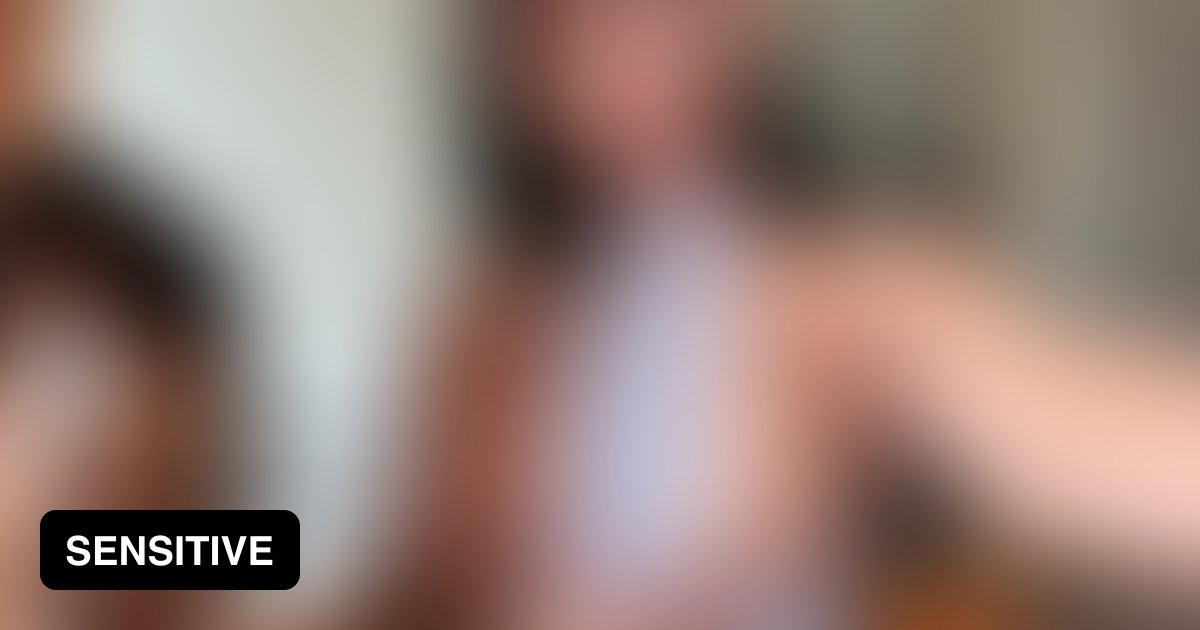 These melons need a good squeeze - 9GAG