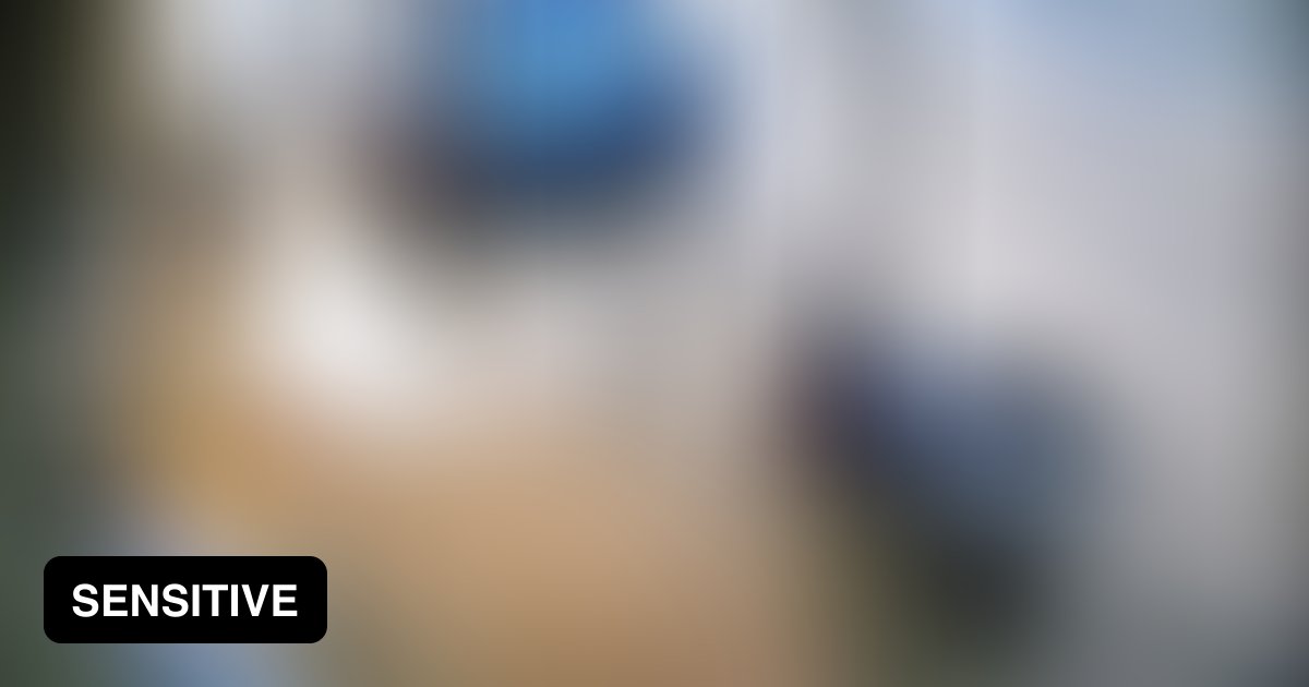 Man throw chicken at robber - 9GAG