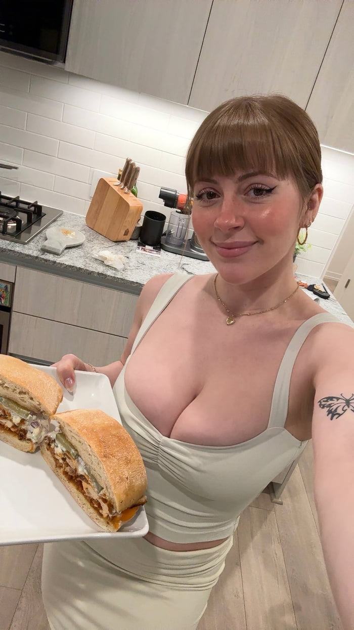 Trad wife core - 9GAG