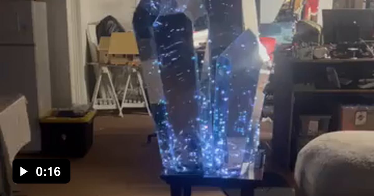 This guy built some two-way mirror infinity crystals and it’s beautiful . - 9GAG