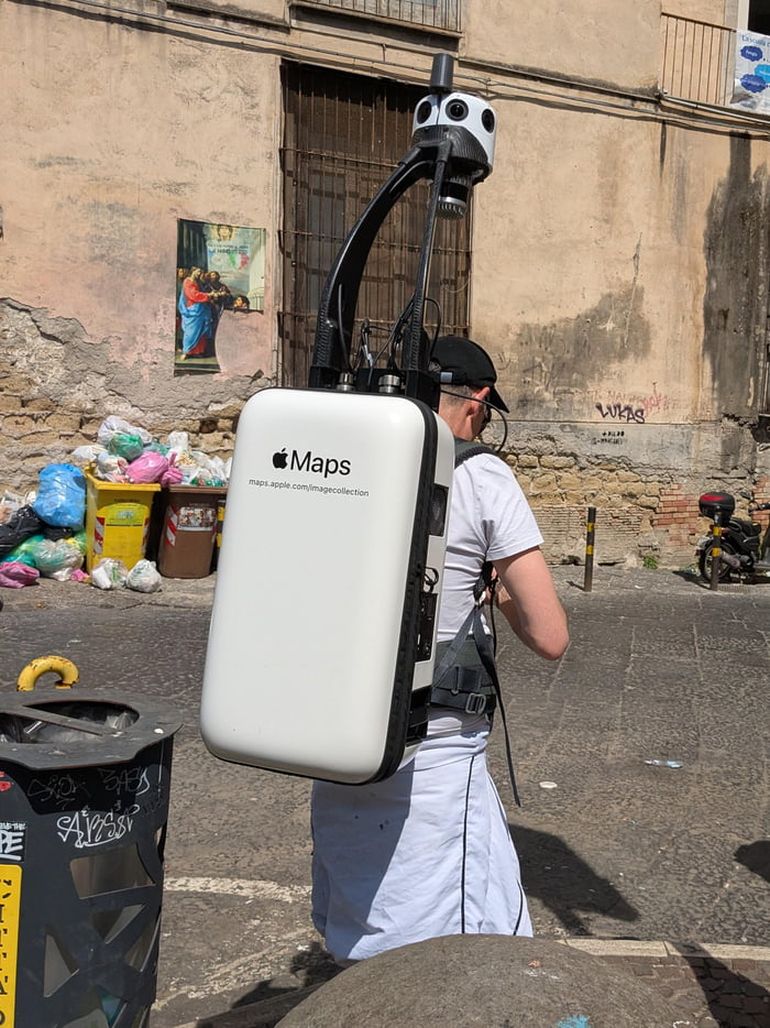 Apple Maps backpack device for image collection (seen in Naples, Italy ...