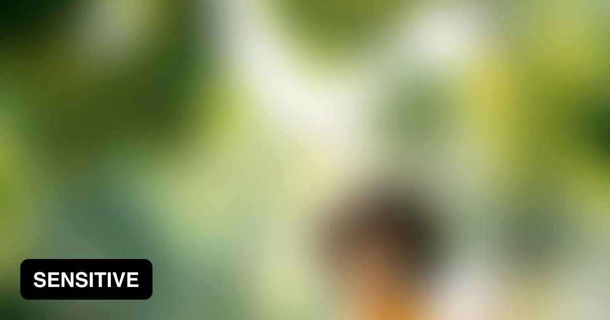 Teri Hatcher photographed for InStyle Magazine, 1996. - 9GAG