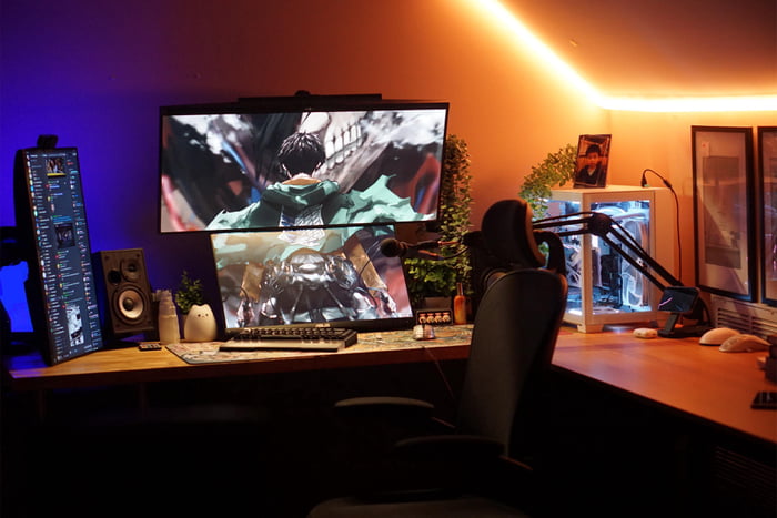 Almost a year later… same setup, new place 😊 - 9GAG