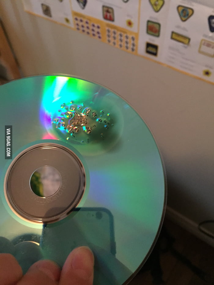 Who ever uploaded the cd bubble trick...you have lied my son - 9GAG