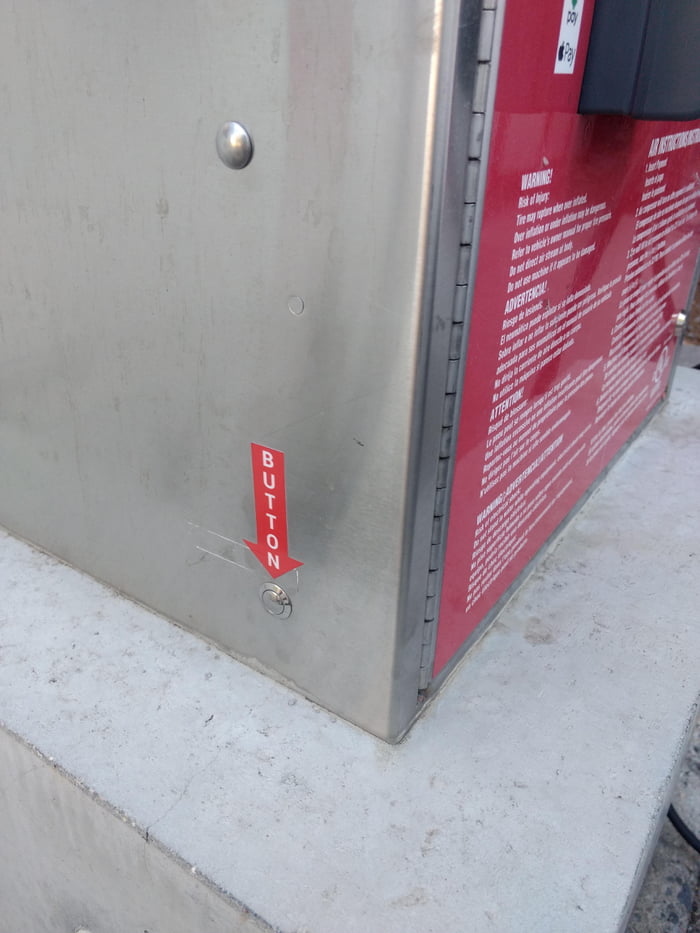 This non-functional buttons label - 9GAG