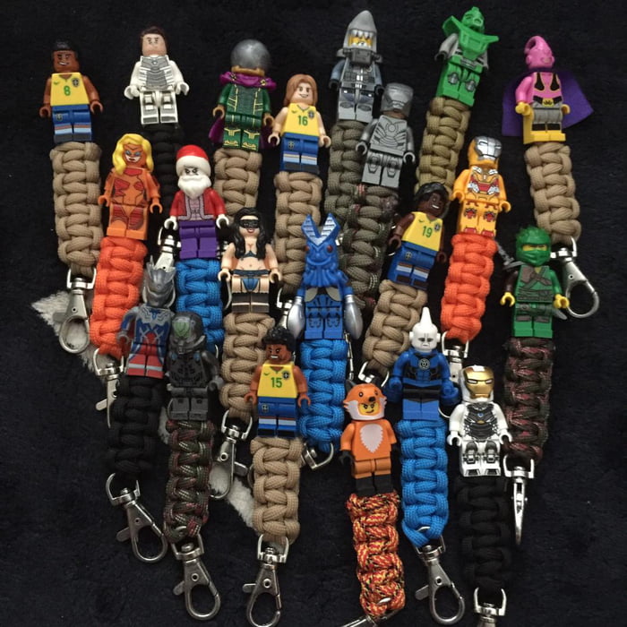 Lego Minifigure + Paracord - 9GAG