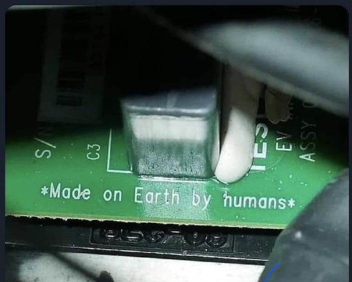 A circuit board going to space made by SpaceX - 9GAG