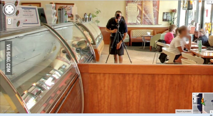 Google Maps Hands On photographer. - 9GAG