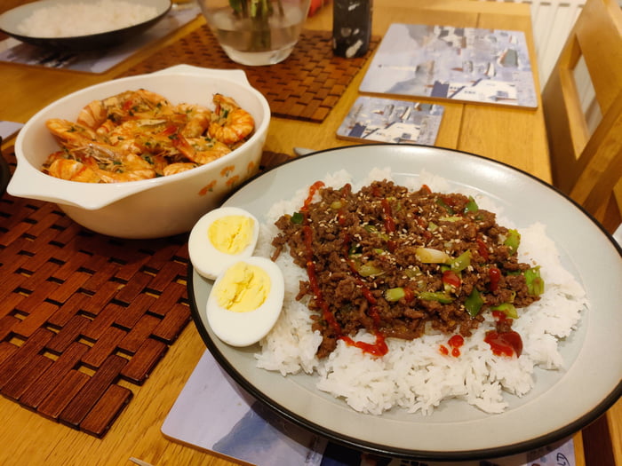 Korean BBQ Style Beef Mince & Filipino Style King Prawns - 9GAG