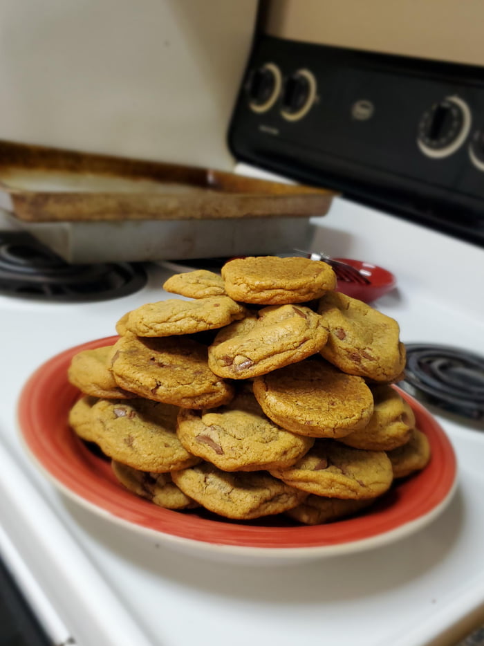 Cannabutter chocolate chip cookies - 9GAG