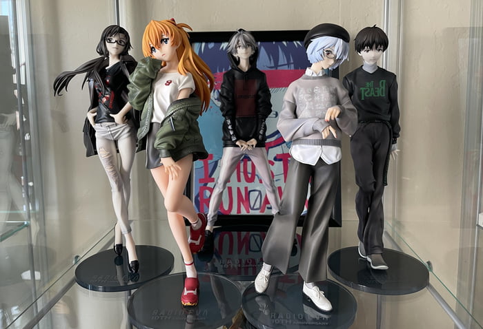 Radio Eva Version 1 Complete - 9GAG