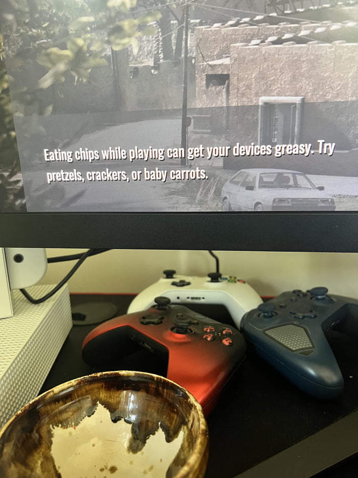 Now this is a good loading screen tip - 9GAG