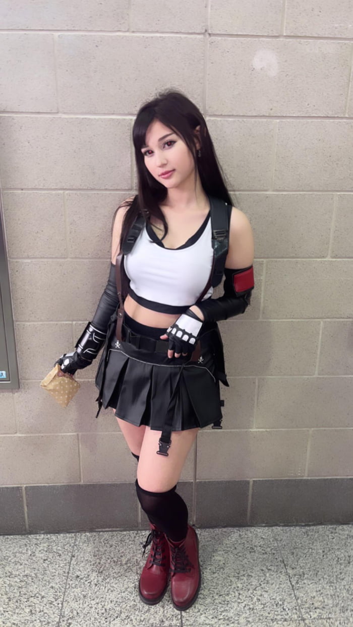 Tifa Lockhart Cosplay - 9GAG