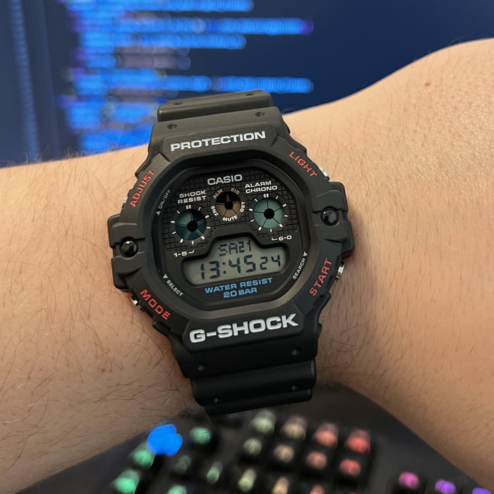 Love the classic look of this DW-5900. - 9GAG