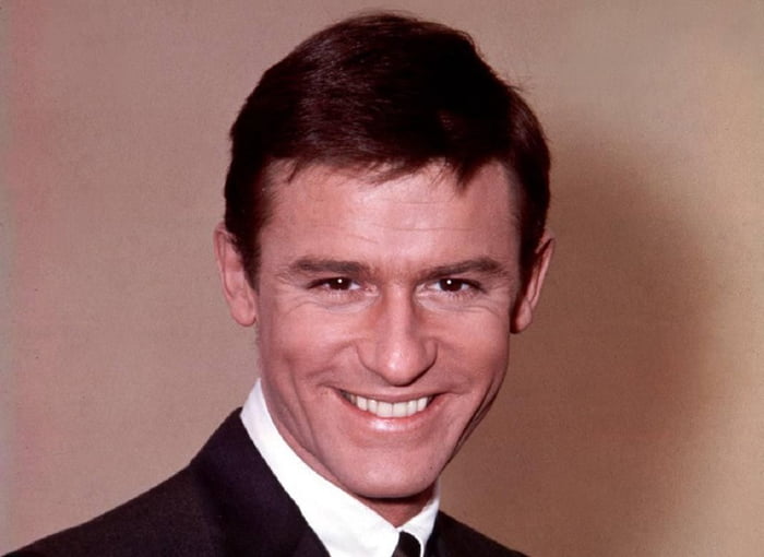 Actor Roddy McDowell was an English actor who was good friends with ...