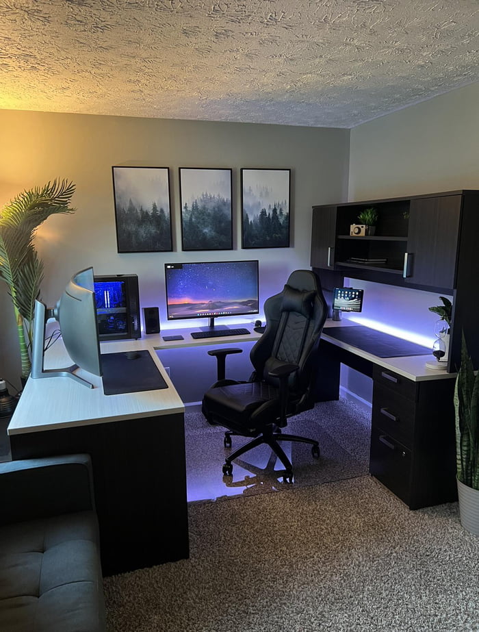 PC setup officially complete - 9GAG