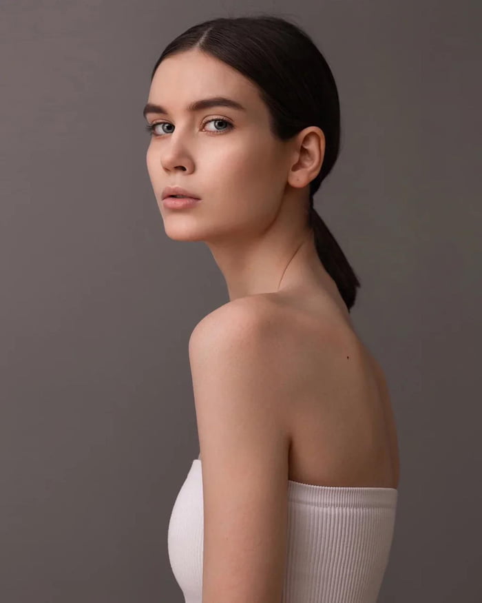 Alena Kormacheva - 9GAG