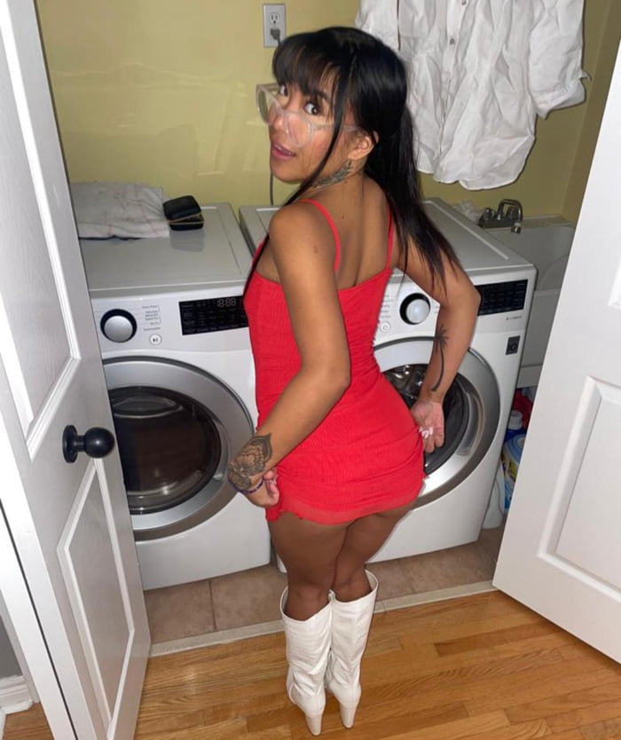 To high up or perfect fit - 9GAG