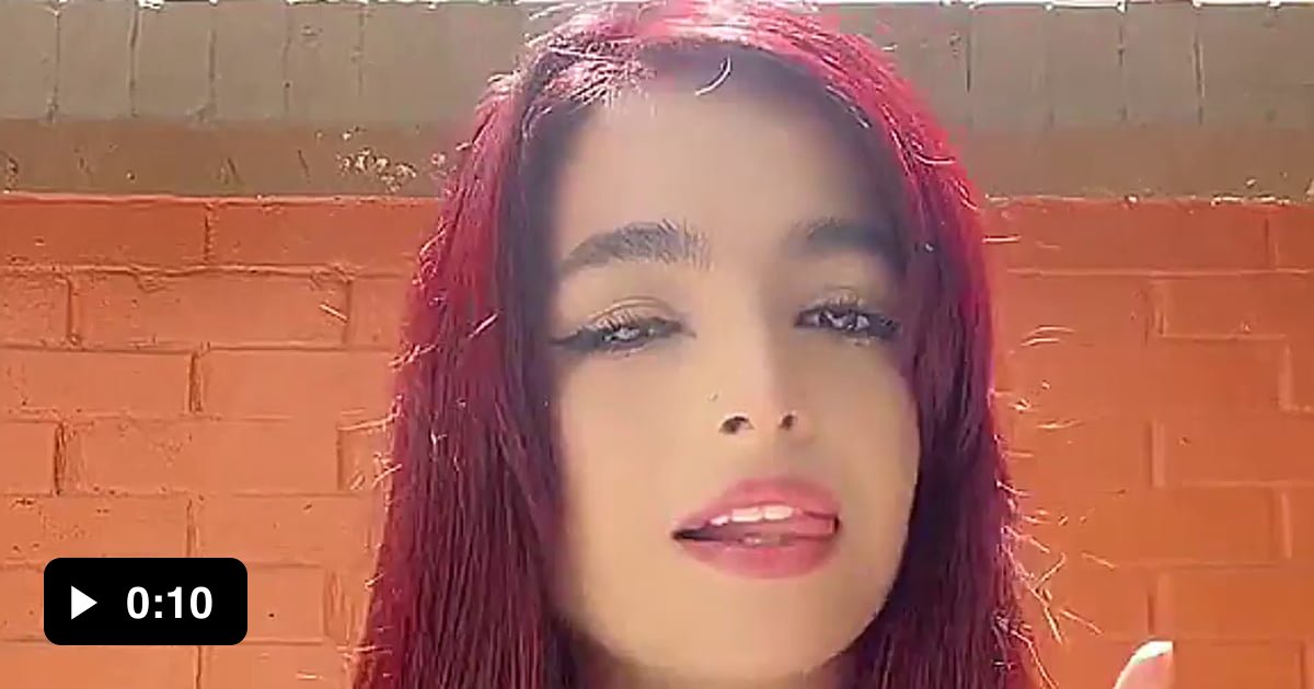 Busty red hair - 9GAG