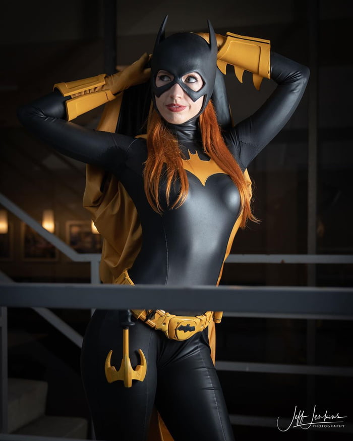 Batgirl by Amanda Lynne, Photographed by Jeff Jenkins - 9GAG