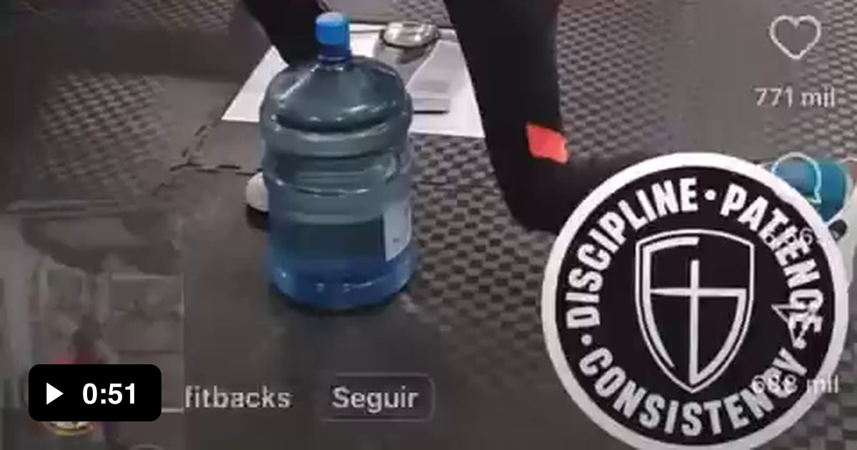 Tanta Mamada Para Cargar Un Garrafón Por Eso Hasta Los Pinches N3gros