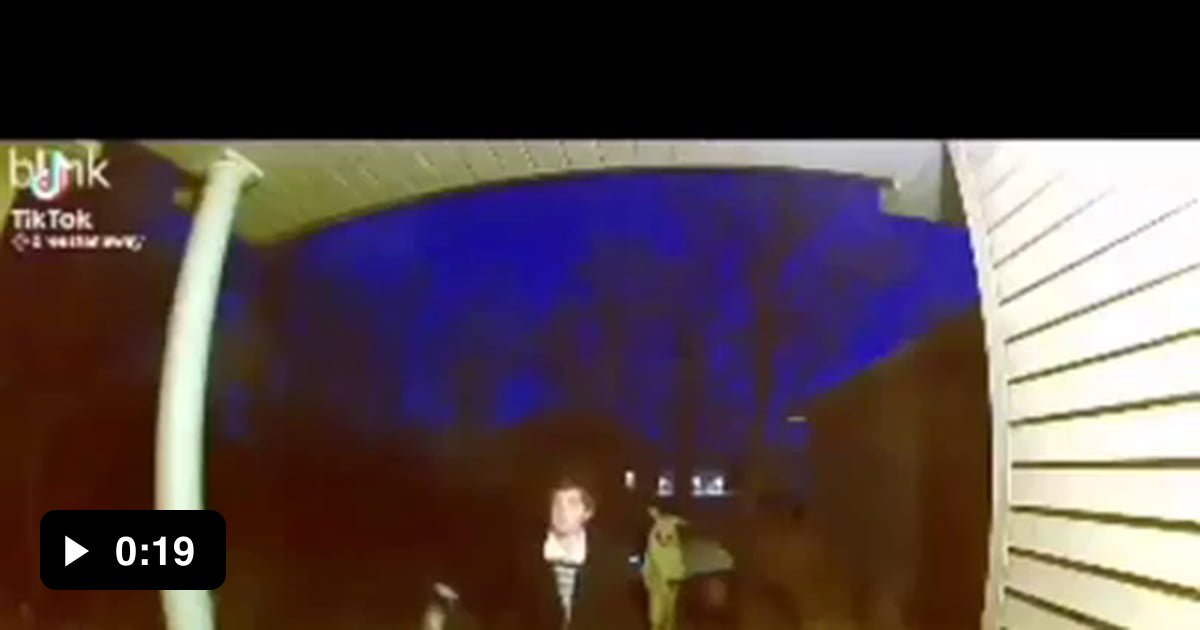 Peely and the boys always keep it rolling! - 9GAG