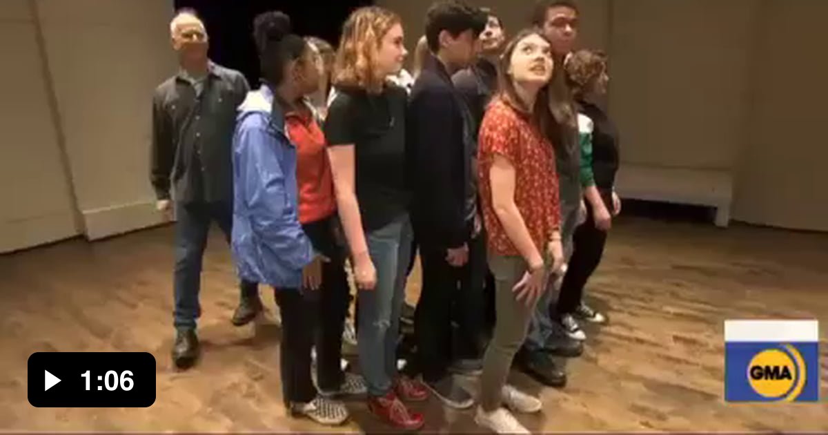 How to protect yourself during stampede - 9GAG